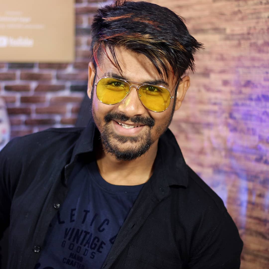 Top 20 Vloggers in India in 2022