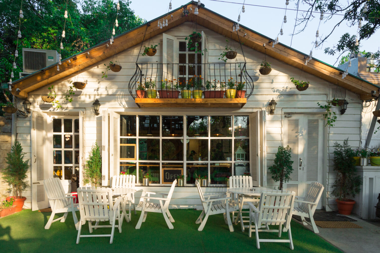 20 Best Cafes in Dehradun